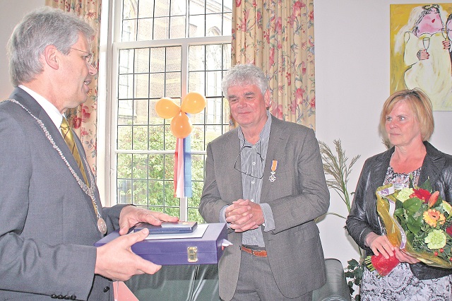 Henk Vos koninklijk onderscheiden | Voorster Nieuws